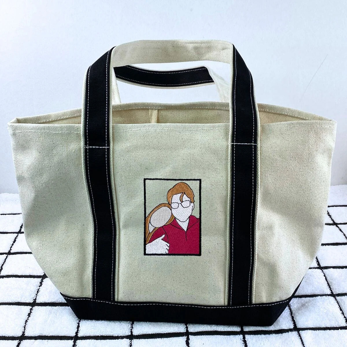 Custom-Embroidered-Couple-Portrait-Tote-Bag_3_2000x_22c806fd-cd5a-4a4d ...